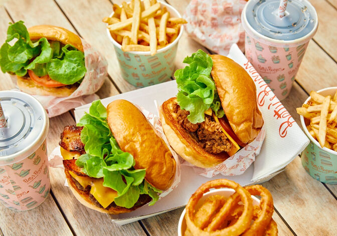 Harbour Town Gold Coast • Betty's Burgers